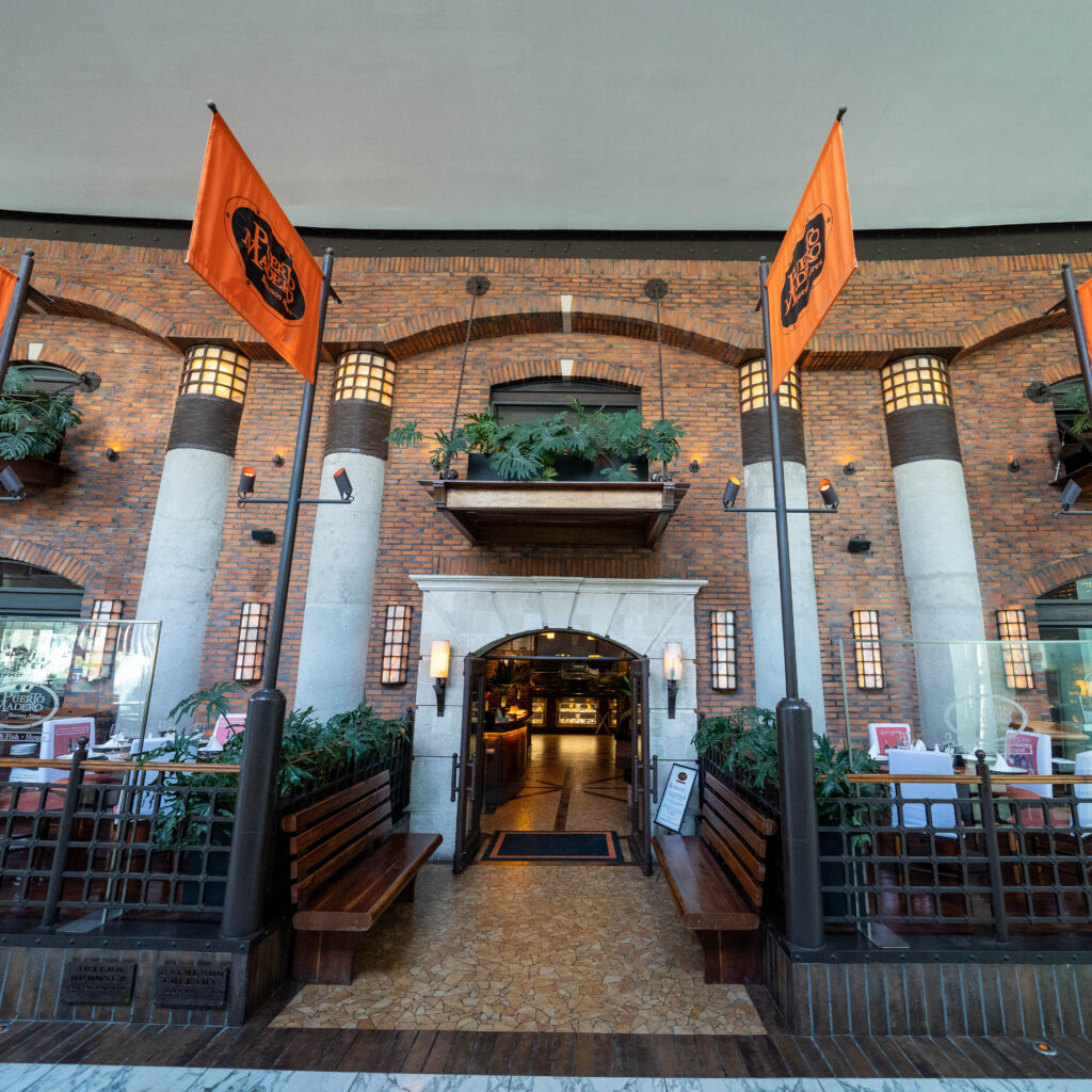 Puerto Madero Restaurant Bosques de las Lomas